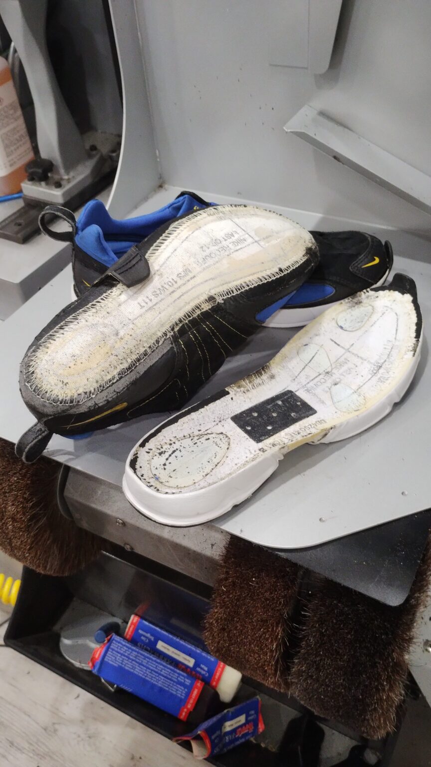 スニーカーソール交換（NIKE（ナイキ）） | 靴修理 Alterna